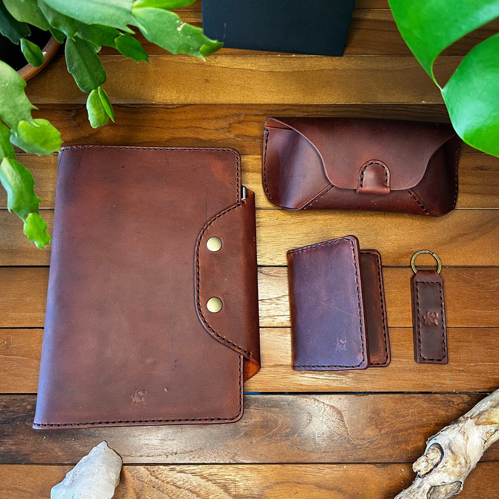 The Springbok Gift Set – Dark Side Leathercraft